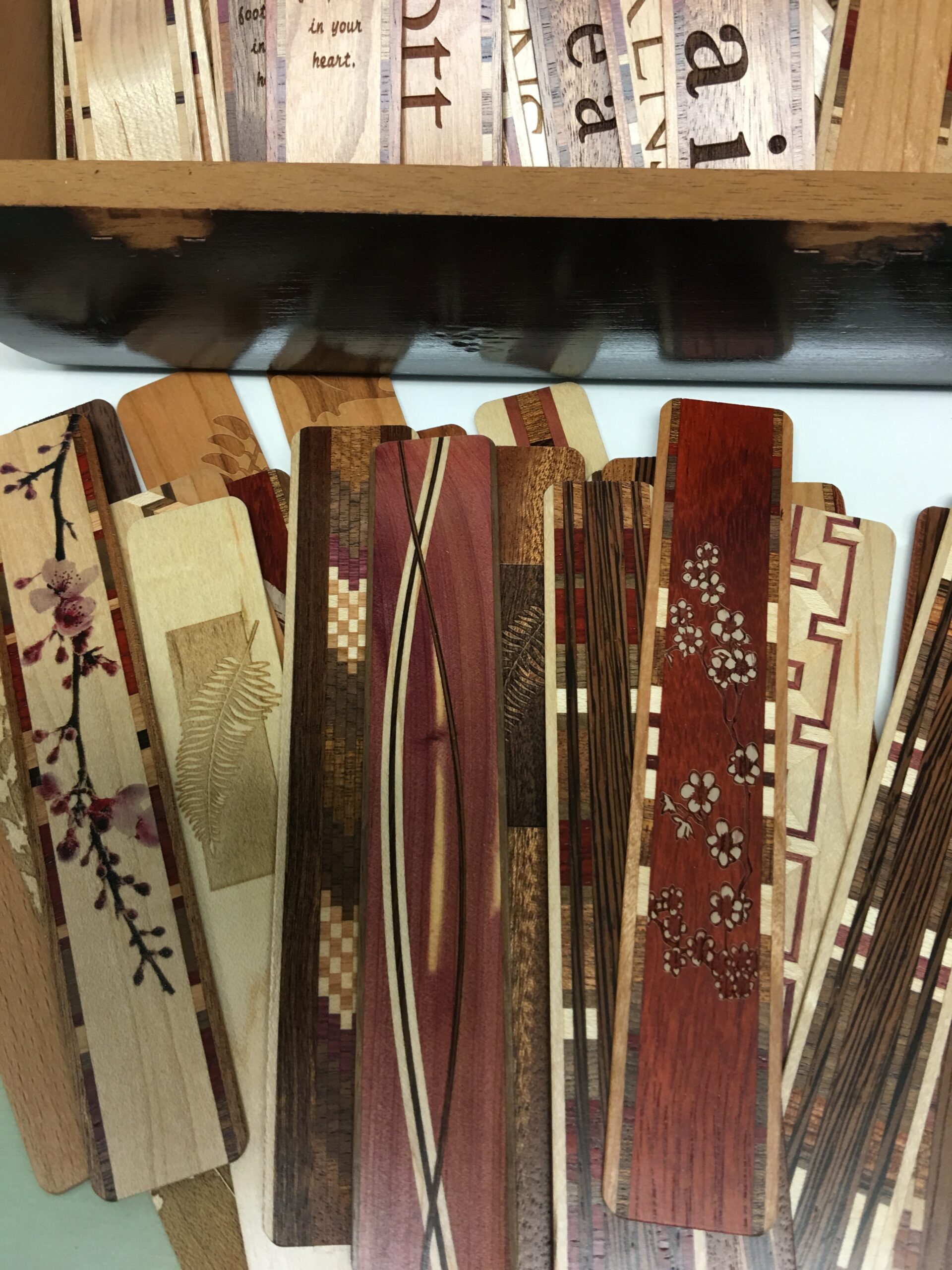 inlaid-engraved-wood-bookmarks – Artful